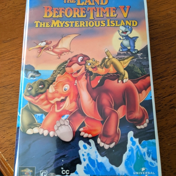 Universal | Media | Land Before Time 5 The Mysterious Island Vhs | Poshmark